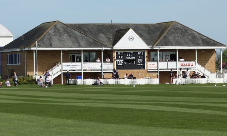 Sports Club Insurance: Cricket, Football & more | Titan Insurance